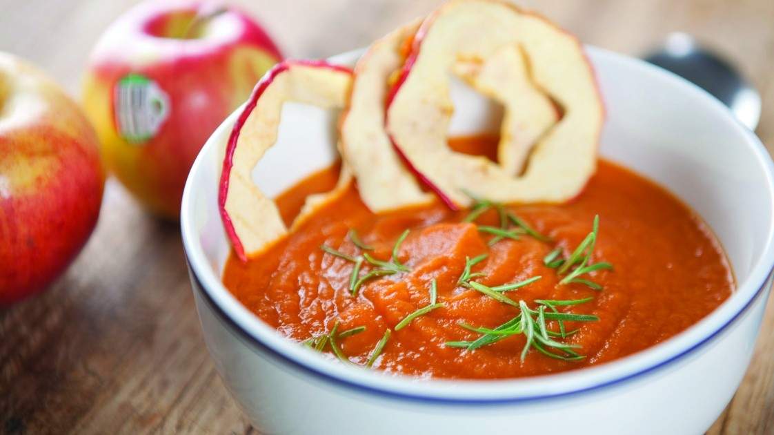 Apple vegetable soup with rosemary | Eat North