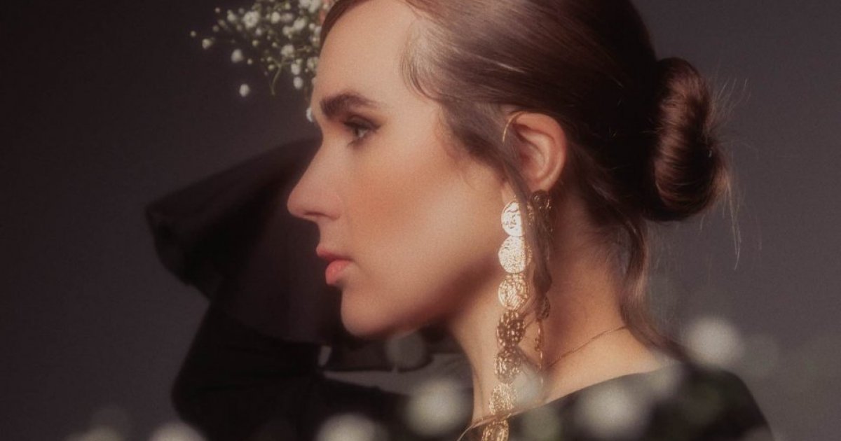 One Day in Vancouver: singer Louise Burns | Eat North