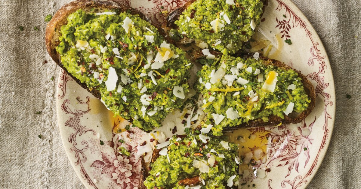 Easy spring recipe: Minty peas on toast from 'The Side Gardener ...