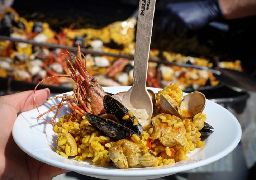 Check it Out: Como Taperia and Paella Guys’ Patio Paella Series | Eat North