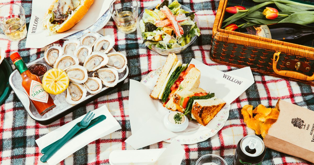 Chef Danny Smiles takes the helm at Quebec's historic Willow Inn | Eat ...