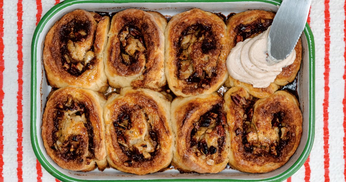 'In Mary's Kitchen' sneak peek: Apple cinnamon biscuit buns | Eat North