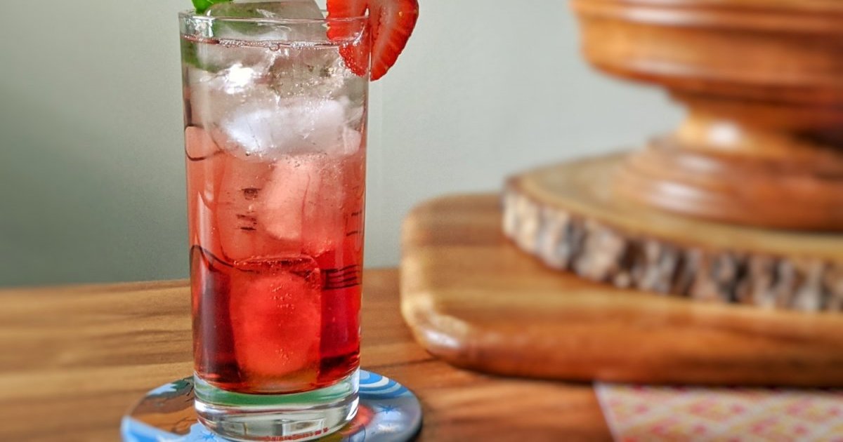 Bubbles and The Bear cocktail | Eat North