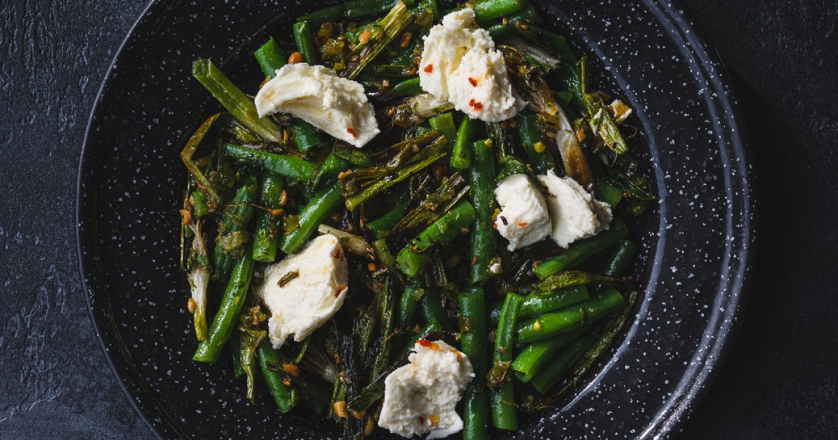 Make it at Home: Dan Clapson's grilled scallion, green bean, and ...