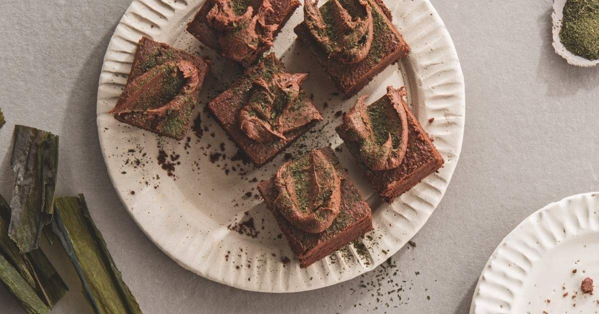 (Sea)weed brownies from the Lure cookbook | Eat North
